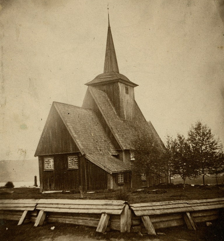 Hemnes gamle kirke – Norske kirker Hemnes gamle kirke – Norske kirker
